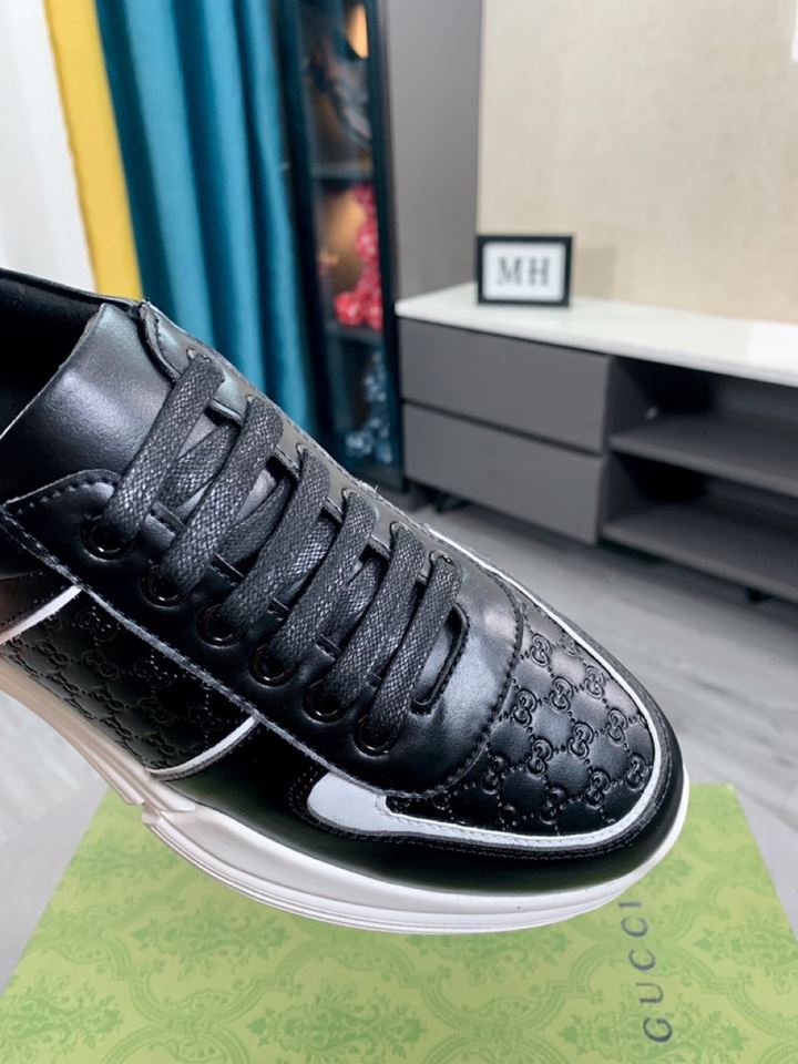 Gucci Men's GG Embossed Sneaker Chucky With Stripes Black For Men - CENBAGS